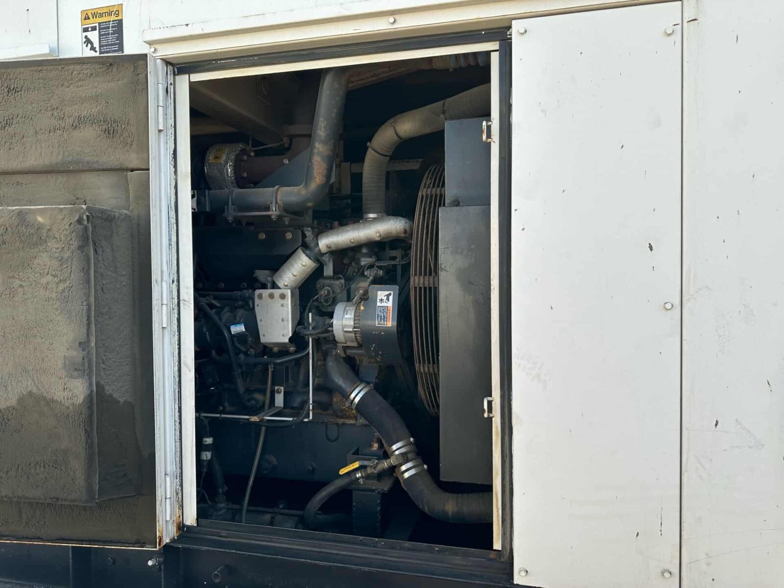 MQ Power DCA300 264kW Mobile Diesel Generator | CI Group