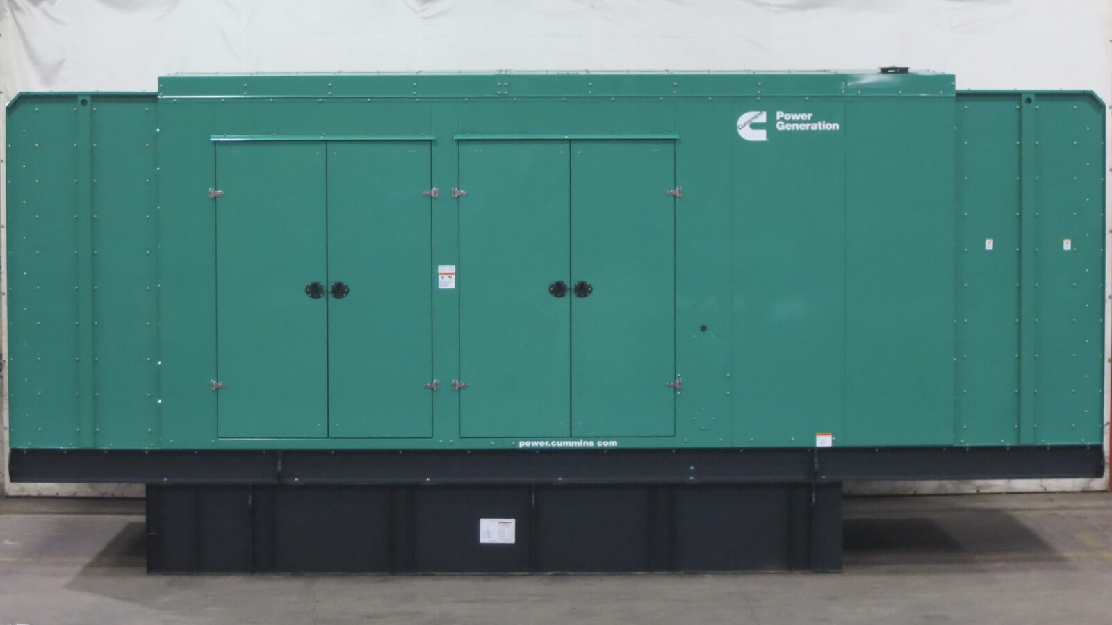 New Cummins DQCB 750 KW Diesel Generator Set | CI Group