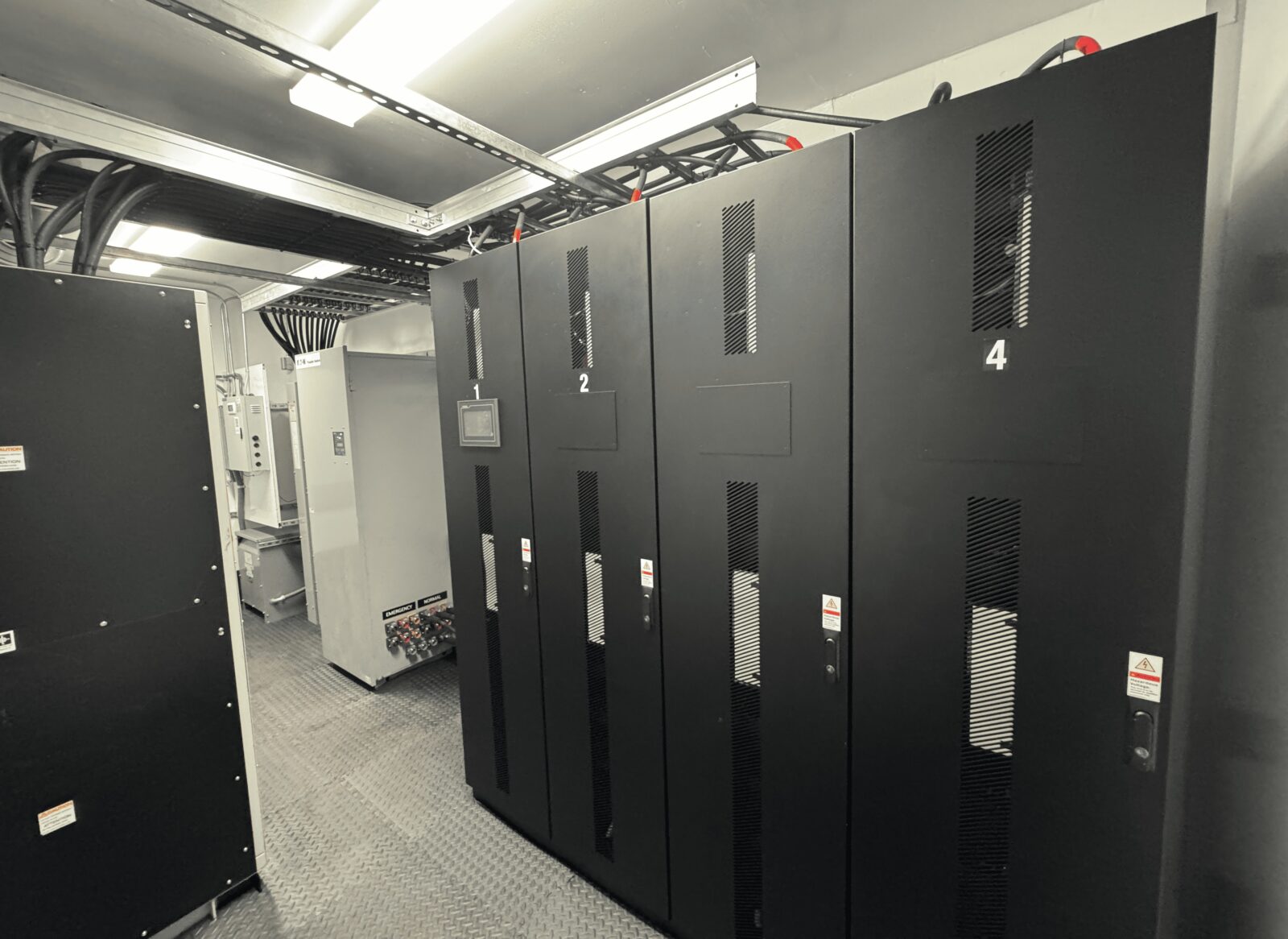 500 KVA 480V Self Contained Outdoor UPS Rental | CI Group
